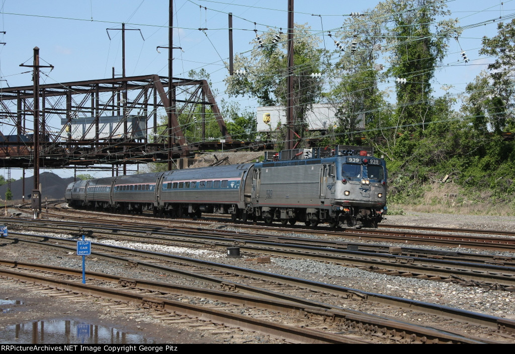 Amtrak train 174(25)